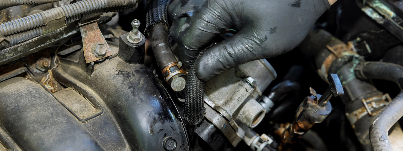 Car A/C Hose Replacement/How to Replace An Air Conditioner Hose In A ...